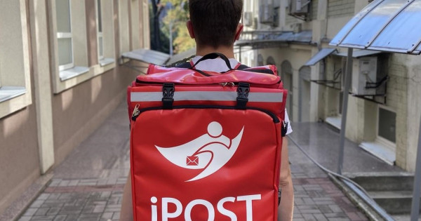 The owners of Nova Poshta acquired the iPOST courier service InVenture